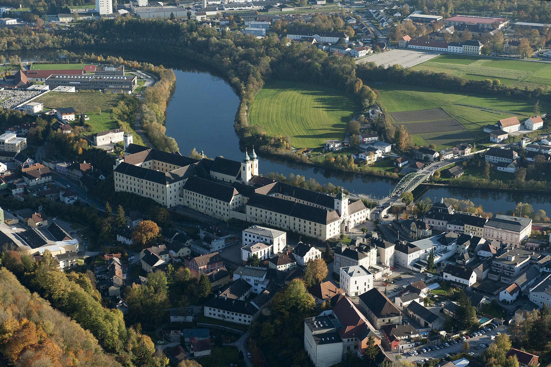 Mit der Vorchdorferbahn ins Stift Lambach | Stern & Hafferl Verkehr